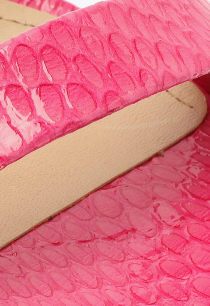 Sandália Mule Mavis Couro Snake Rosa | Schutz