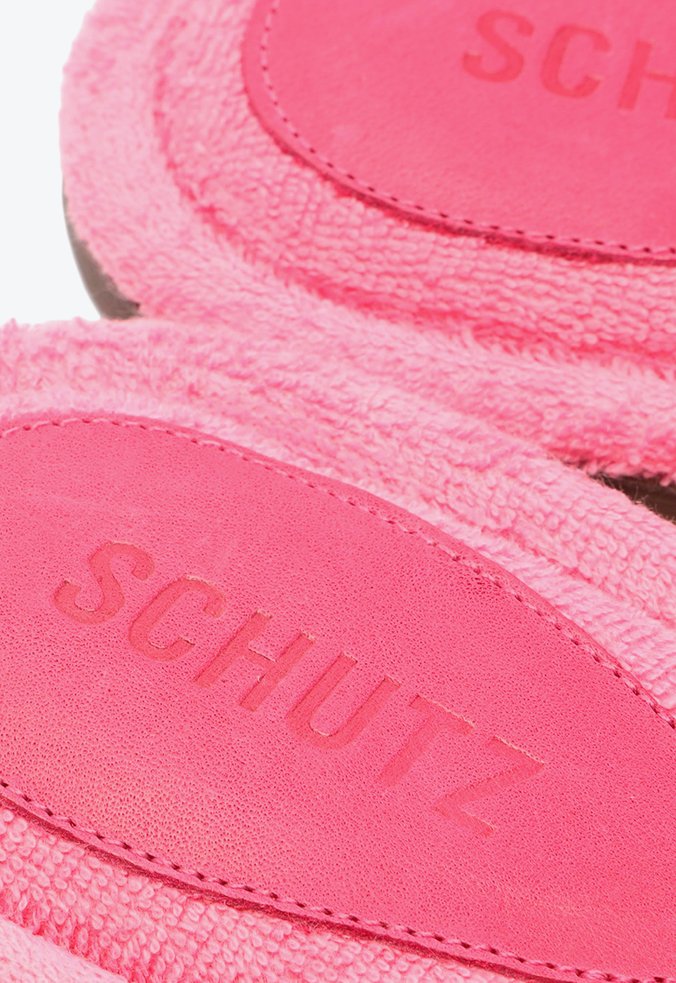Sandália Rasteira Tecido Rosa | Schutz